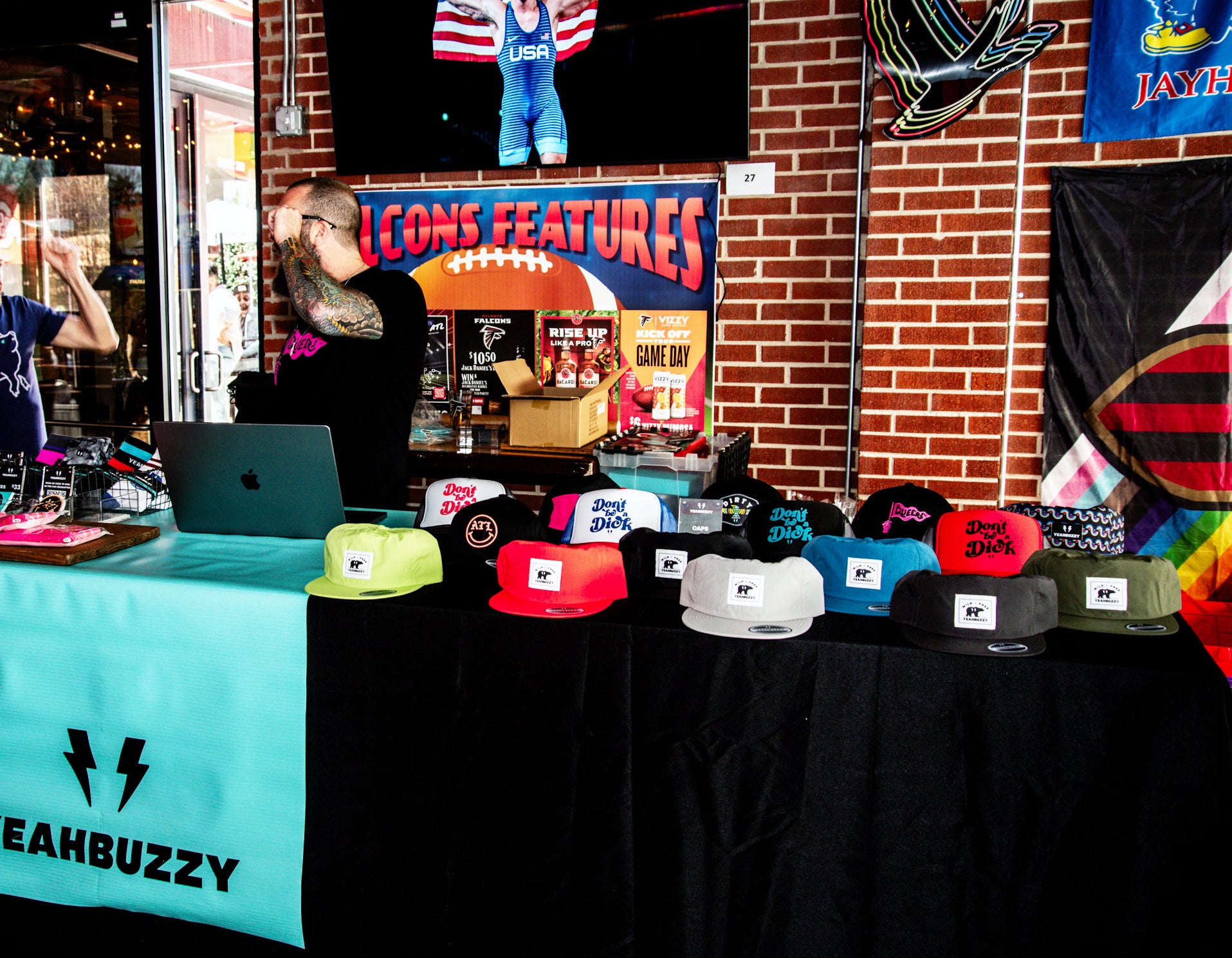 Custom Merch Program – YEAHBUZZY